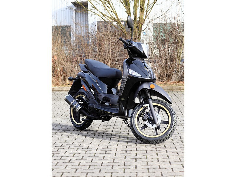 50ccm Roller Benero Copper 50 Black Edition Motorroller & Mofa