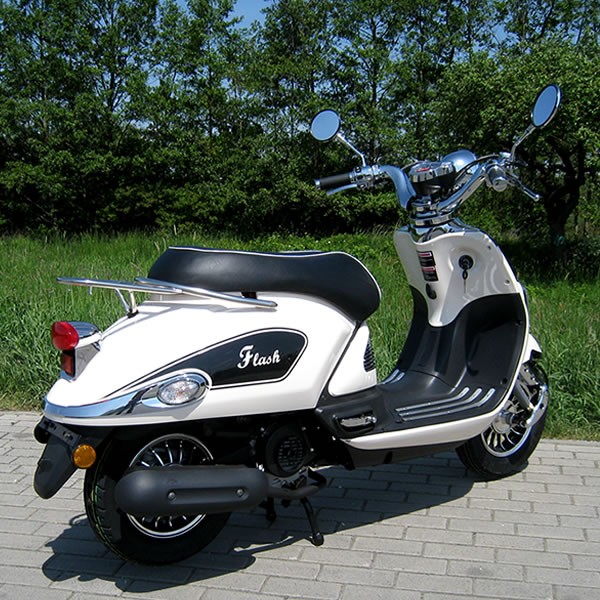 Motorroller 50ccm Retro Roller mit 45 km/h - FLASH - Weiss Motorroller ...